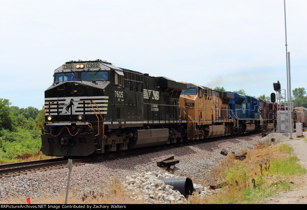 NS 7605 UP 6912 CEFX 105 125 INRD 9008 9006